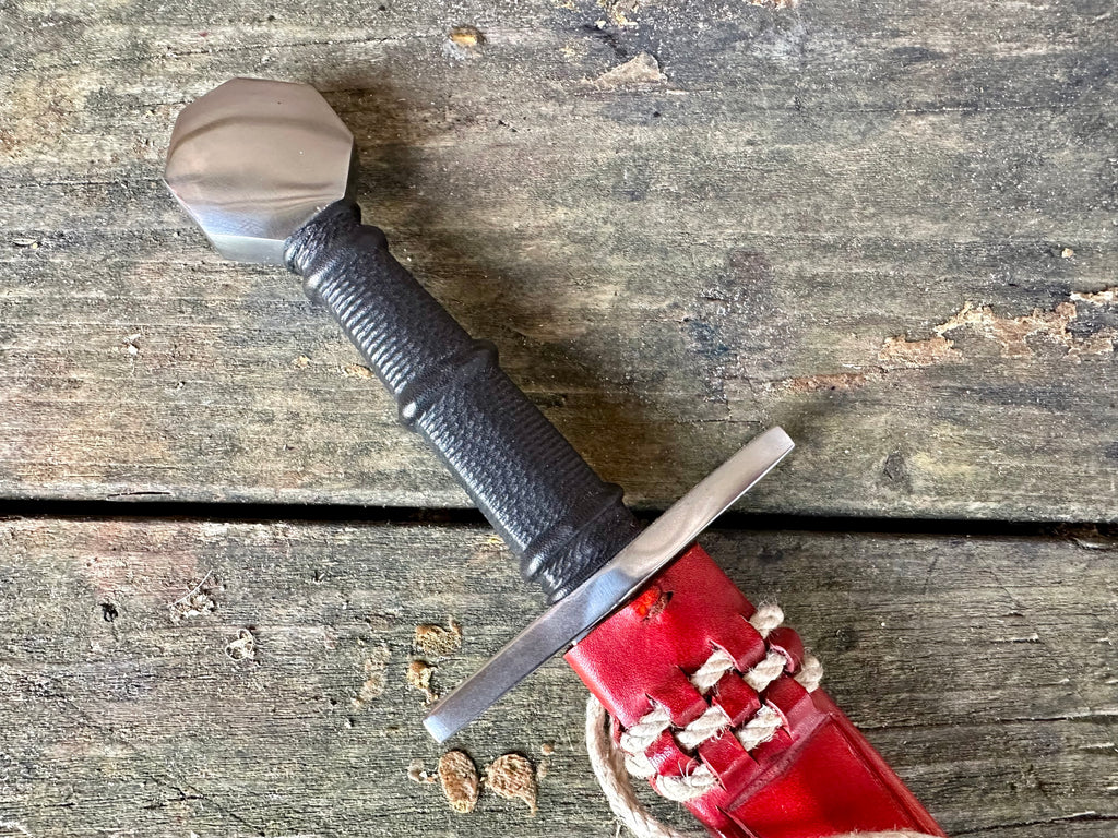 Buy accurate medieval swords, daggers and crossbows - Tod's Workshop ...