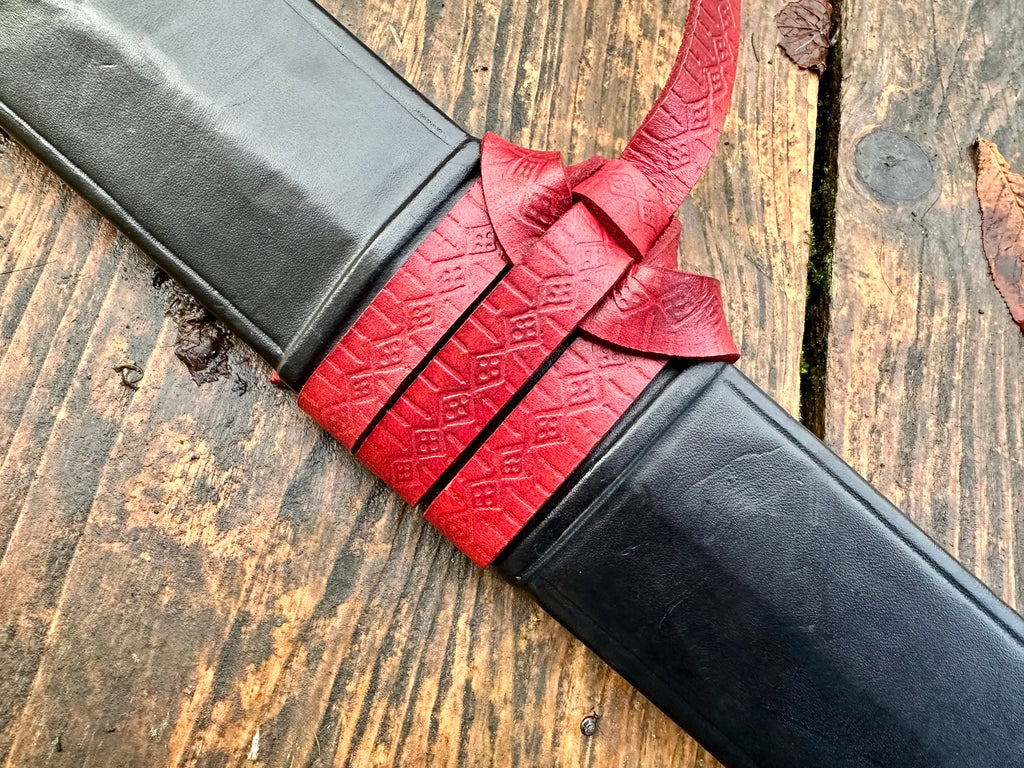 Buy accurate medieval swords, daggers and crossbows - Tod's Workshop ...