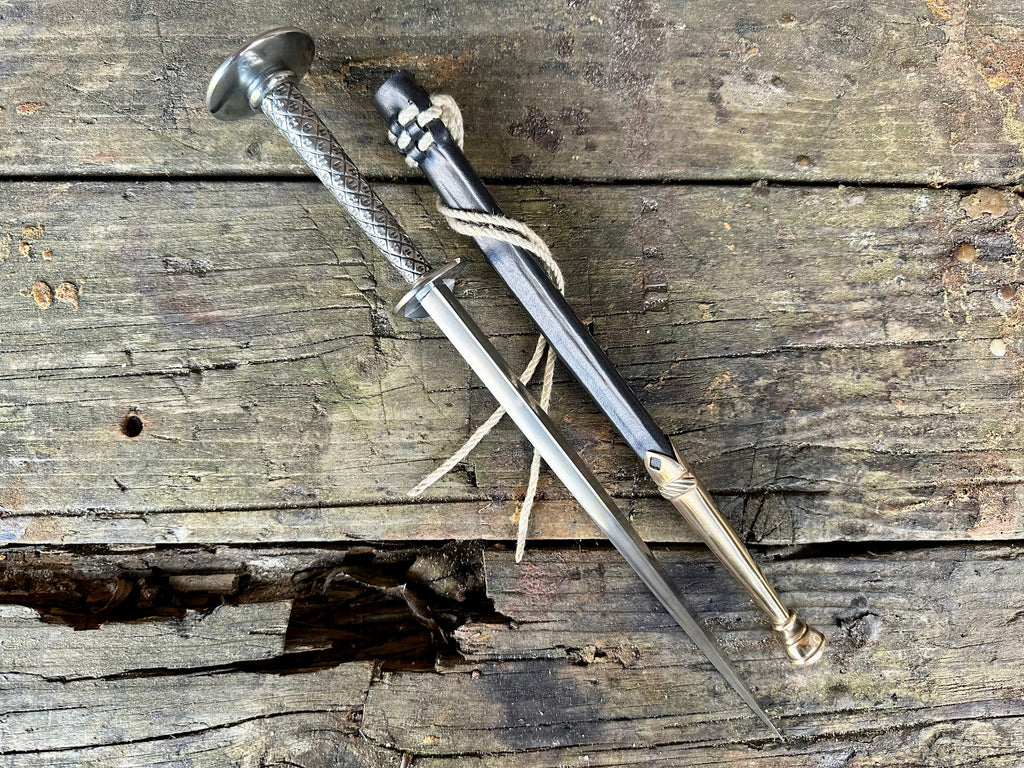 Buy accurate medieval swords, daggers and crossbows - Tod's Workshop ...