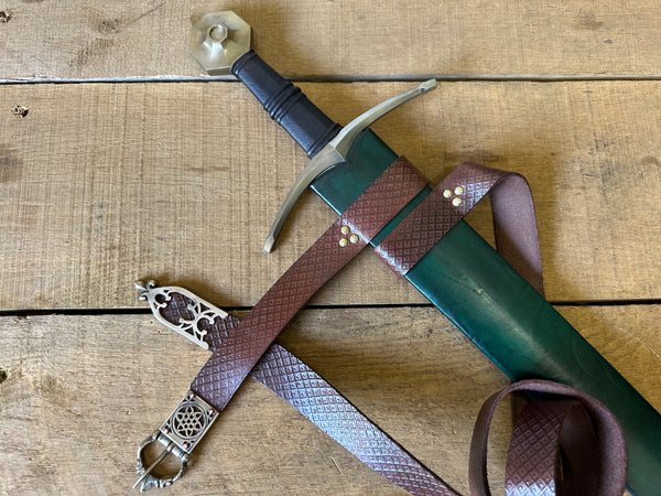 Buy accurate medieval swords, daggers and crossbows - Tod's Workshop ...
