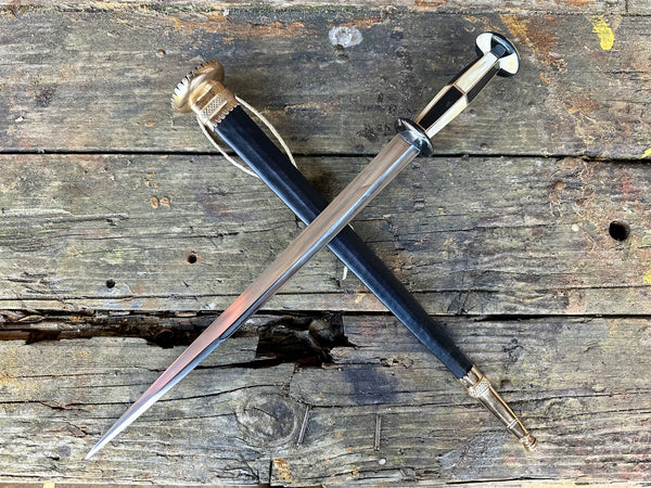 Buy accurate medieval swords, daggers and crossbows - Tod's Workshop ...