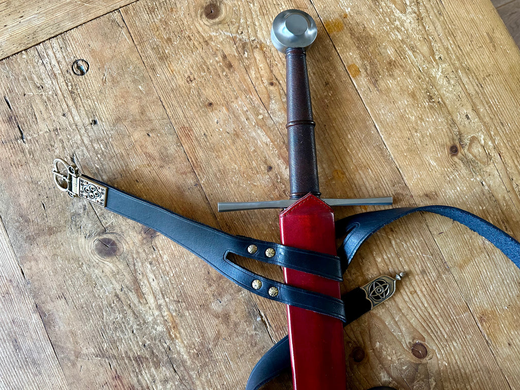 Medieval scabbards, accurate museum quality replica - Tod's Workshop ...