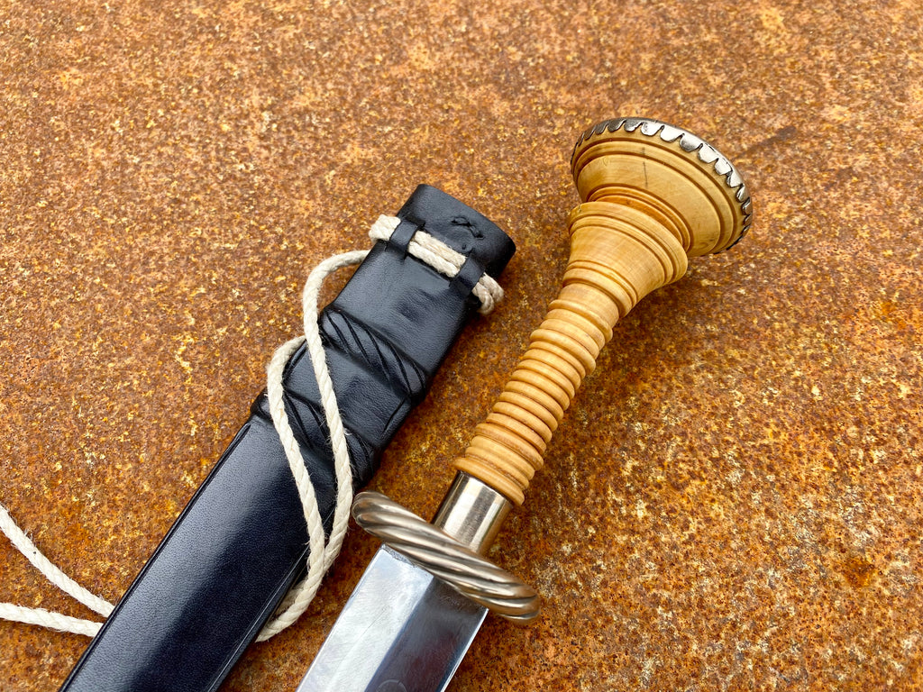 Buy accurate medieval swords, daggers and crossbows - Tod's Workshop ...