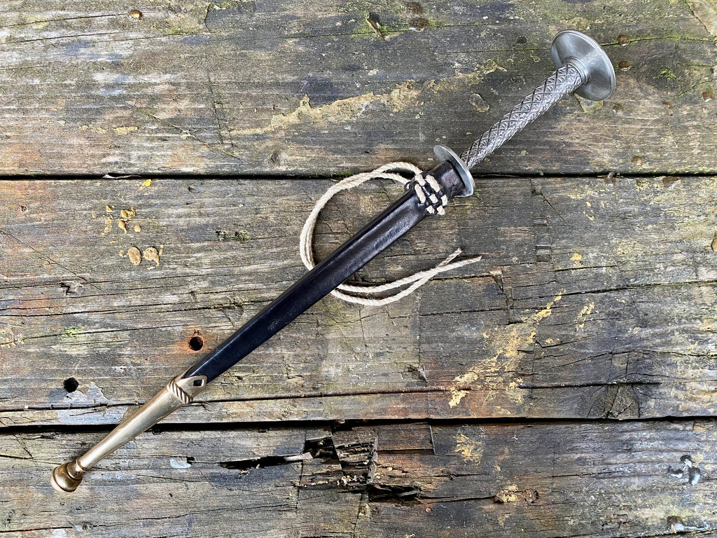 Buy accurate medieval swords, daggers and crossbows - Tod's Workshop ...