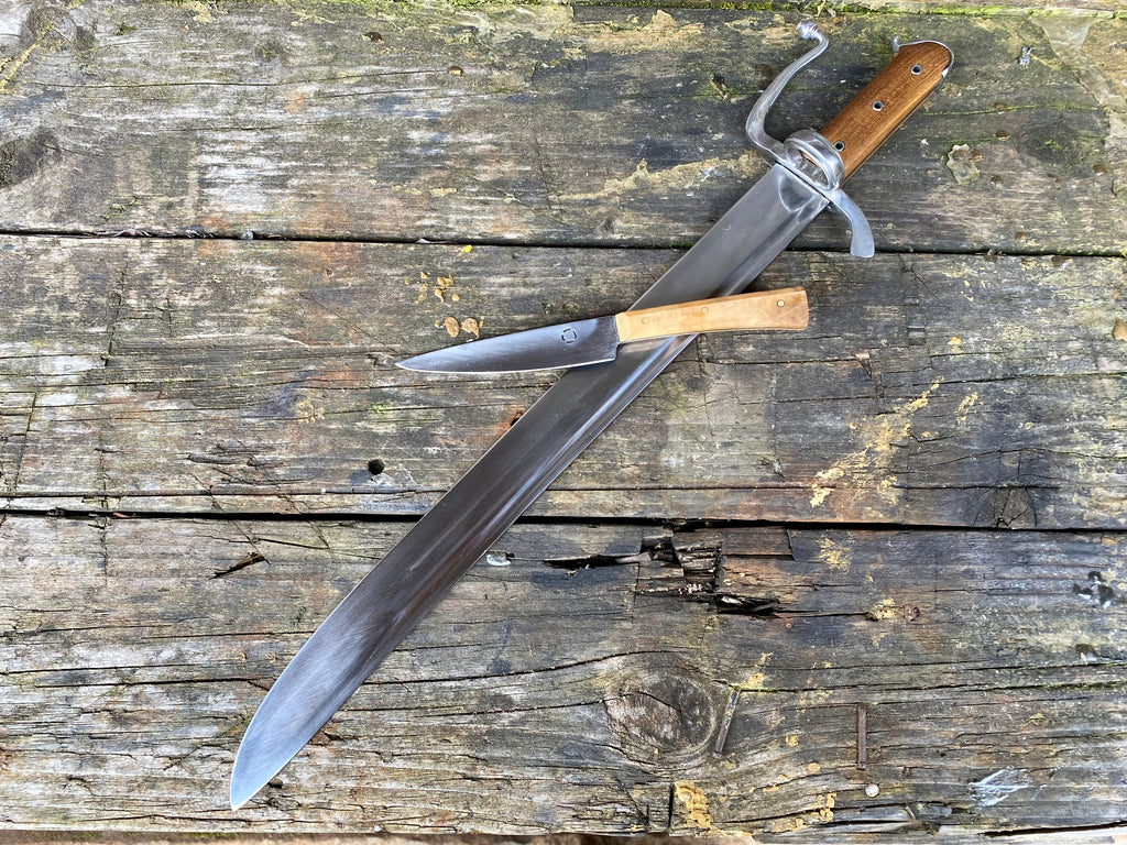 Buy accurate medieval swords, daggers and crossbows - Tod's Workshop ...