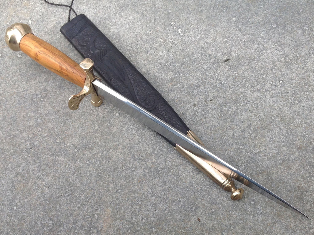 Circa 1500 Quillon dagger with nagel and bronze fittings - Tod's Workshop