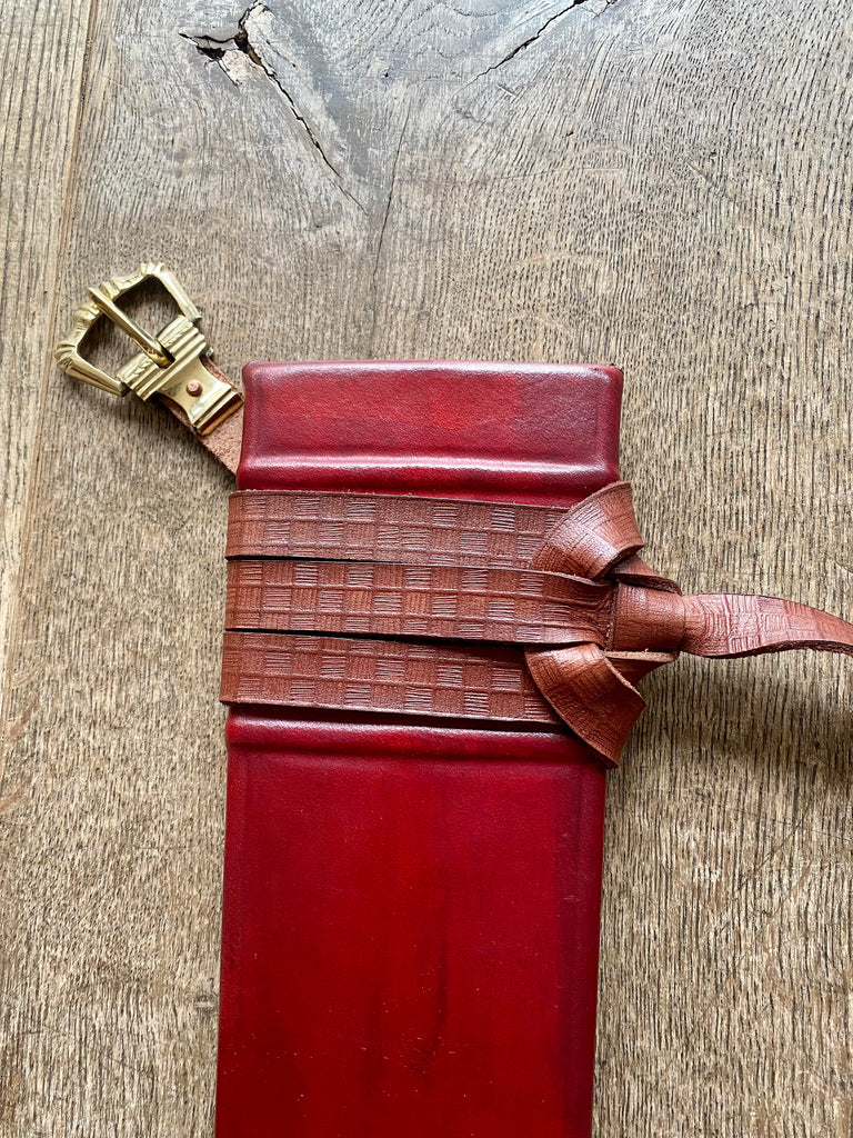 Buy accurate medieval swords, daggers and crossbows - Tod's Workshop ...